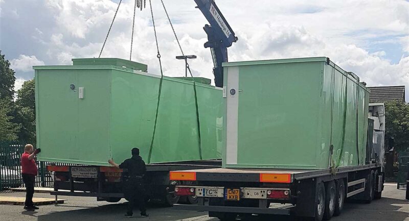 A Matrix-Topas Plus 200 population sewage treatment plant being loaded ...